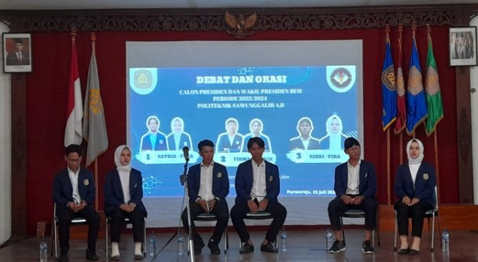 BEM GELAR DEBAT CAPRES-CAWAPRES 2023/2024